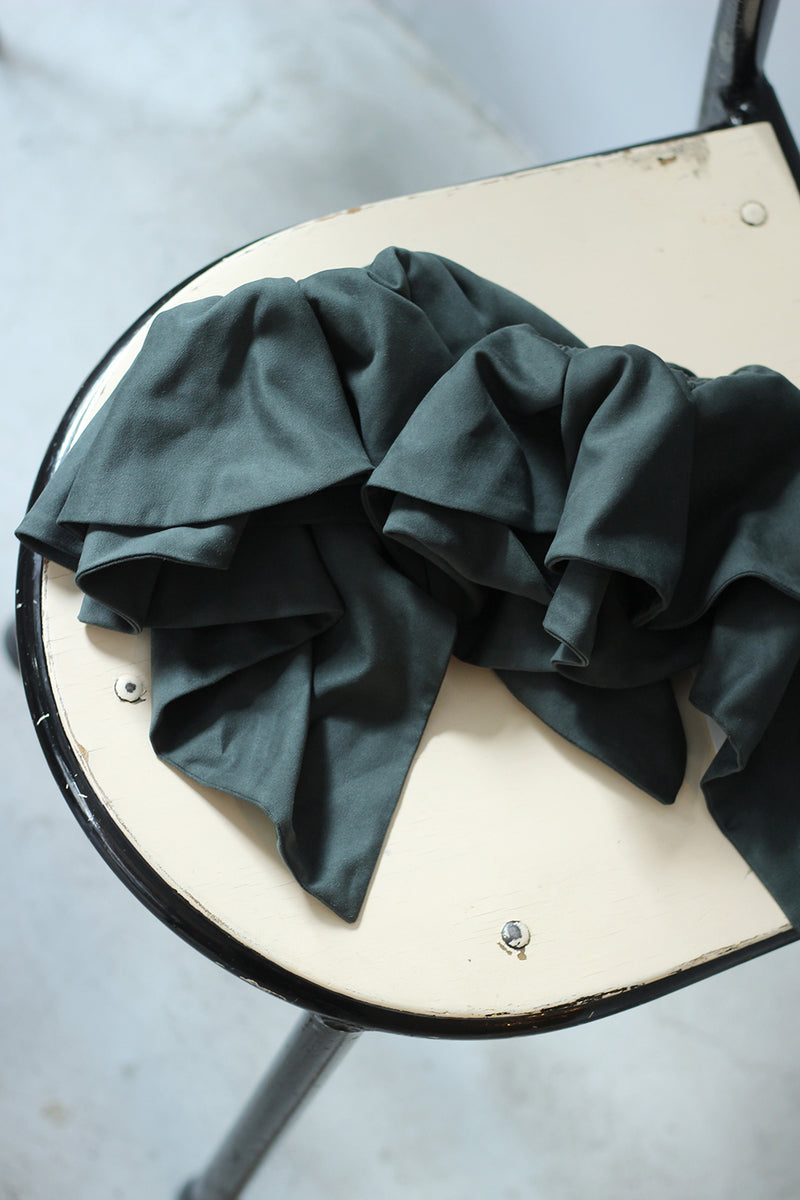 MARGE "Ruffle cuffs" (dark green) – lillt-store
