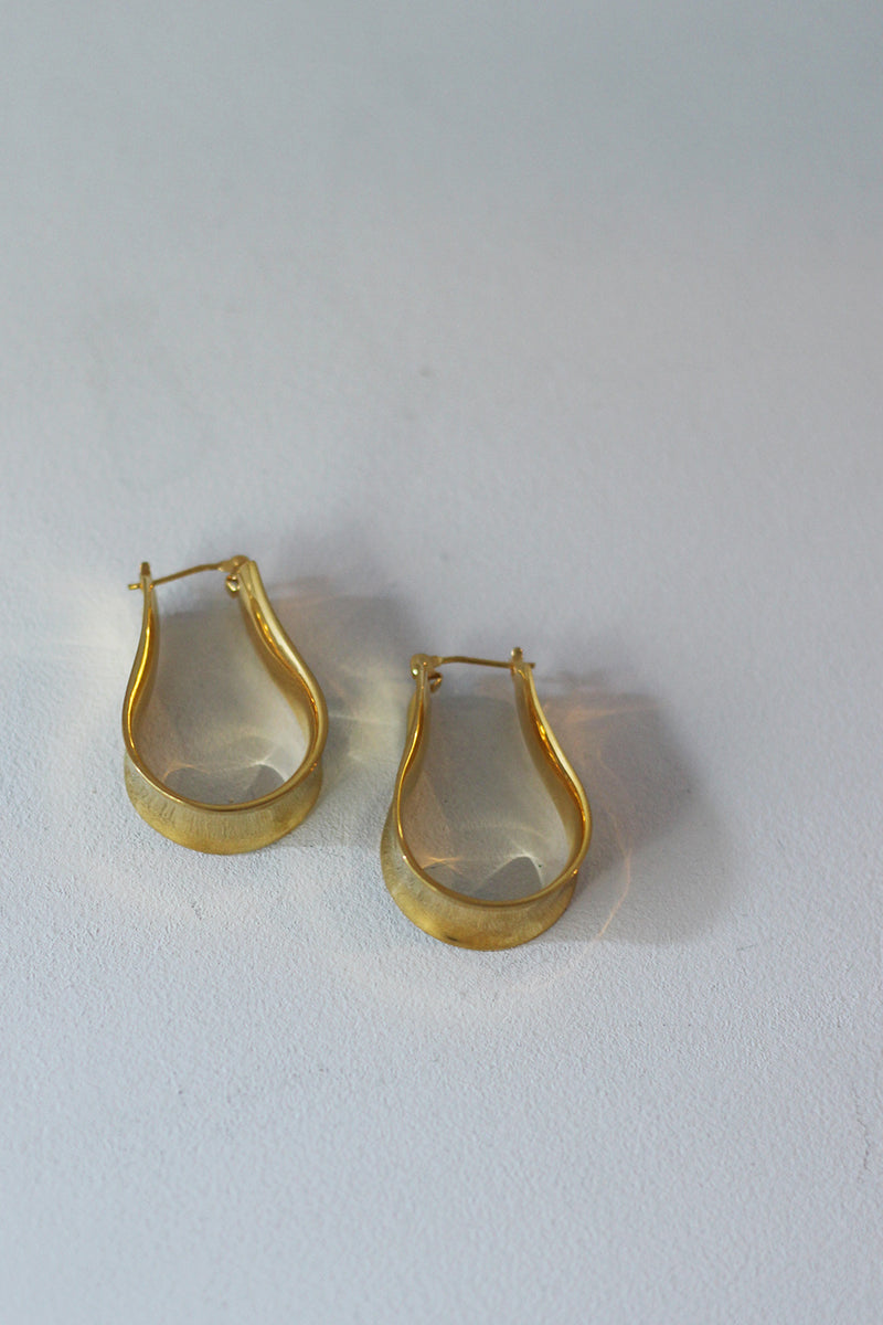 Garden of Eden "ETHNOS SEAL HOOP PIERCE" (gold) – lillt-store